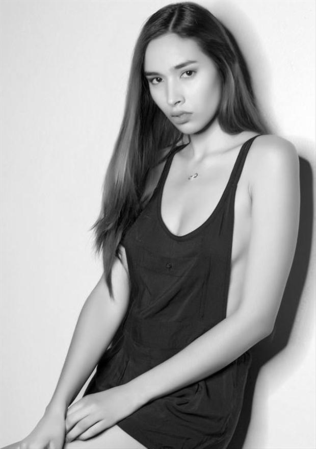 Element Model Management About Us 8679